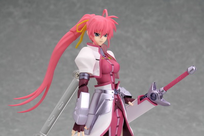 Magical Girl Lyrical Nanoha Strikers Signum Knight Ver. figma 039 ...